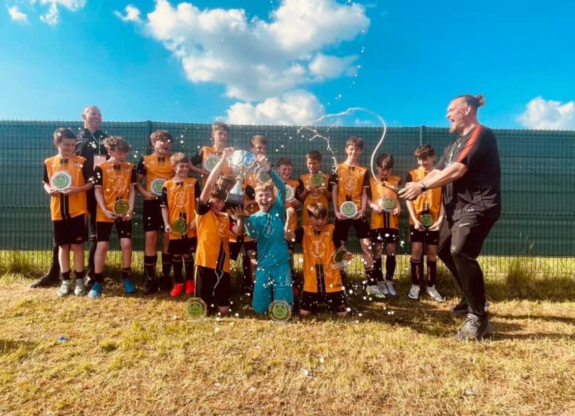 U13s League cup winners - Theale Tigers FC